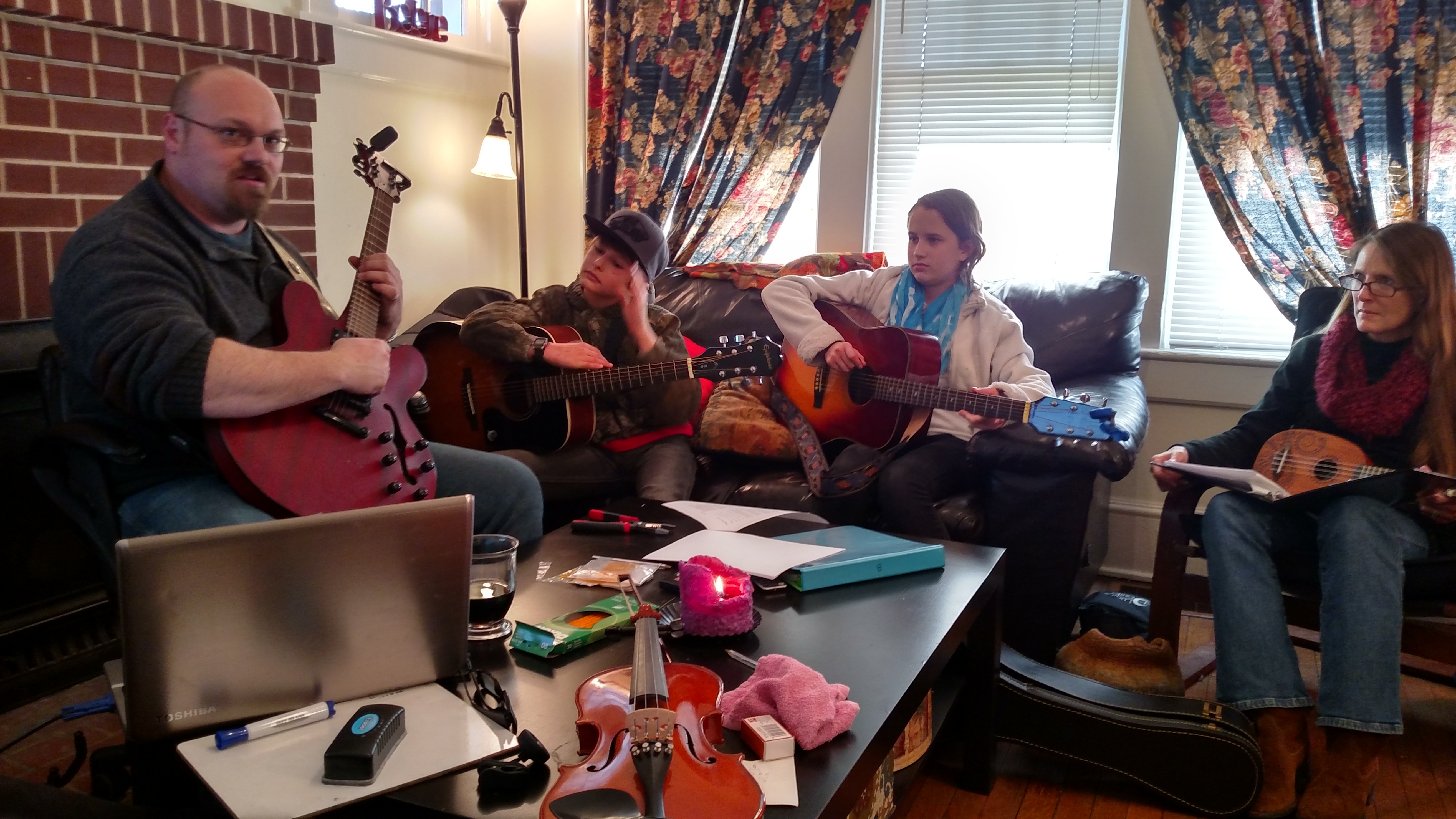 Minnix Music Lessons - Stringed Instrument Workshop